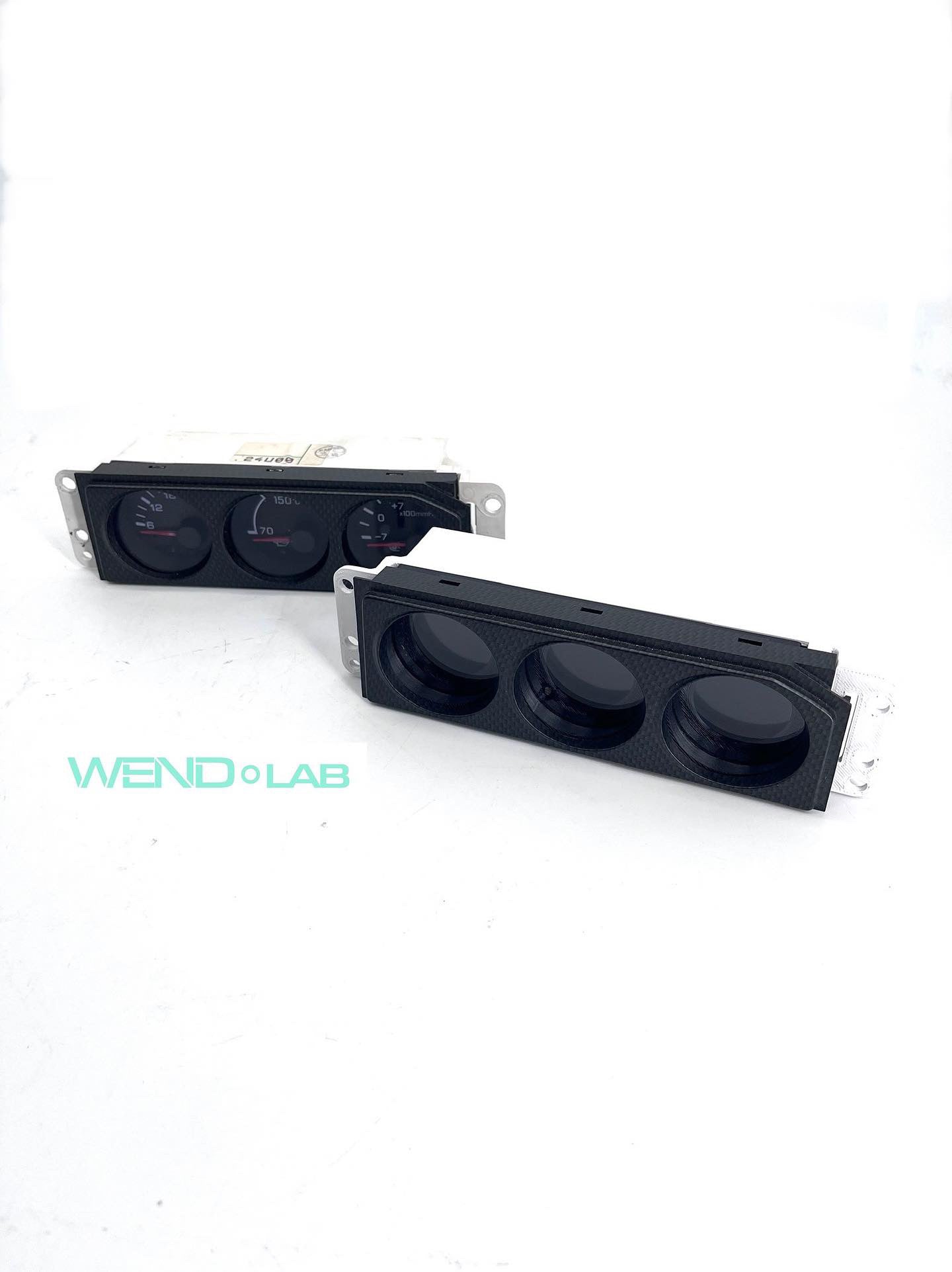 R33 Skyline DIN Triple CANBUS Gauge – WEND Lab